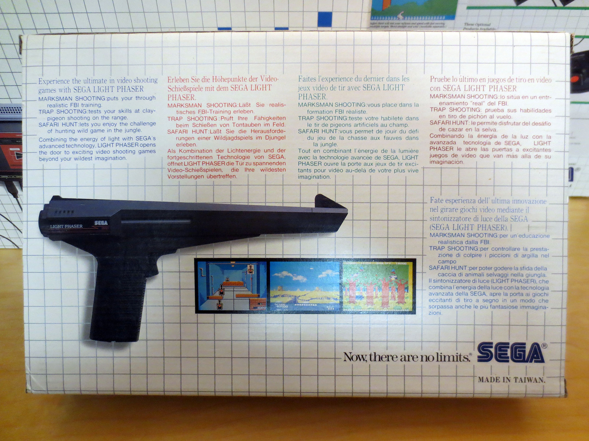 Boxed Sega Light Phaser 02 | Retro Megabit